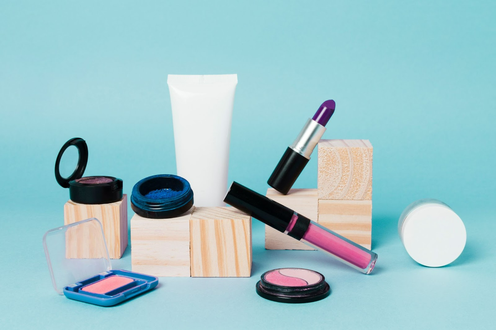 Jenis-jenis Produk Make Up yang Bisa Dibuat di Pabrik Maklon - Gemma ...